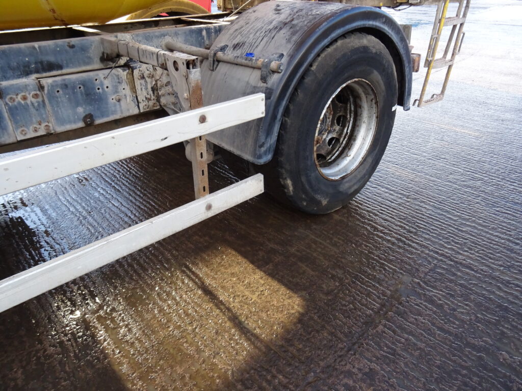 VOLVO FE280 MIXER - FW Thomas