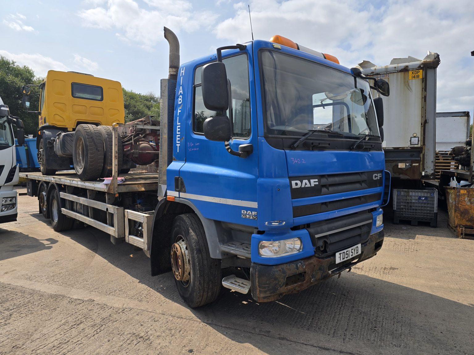 DAF CF75-310 6X2 FLATBED TRUCK - FW Thomas