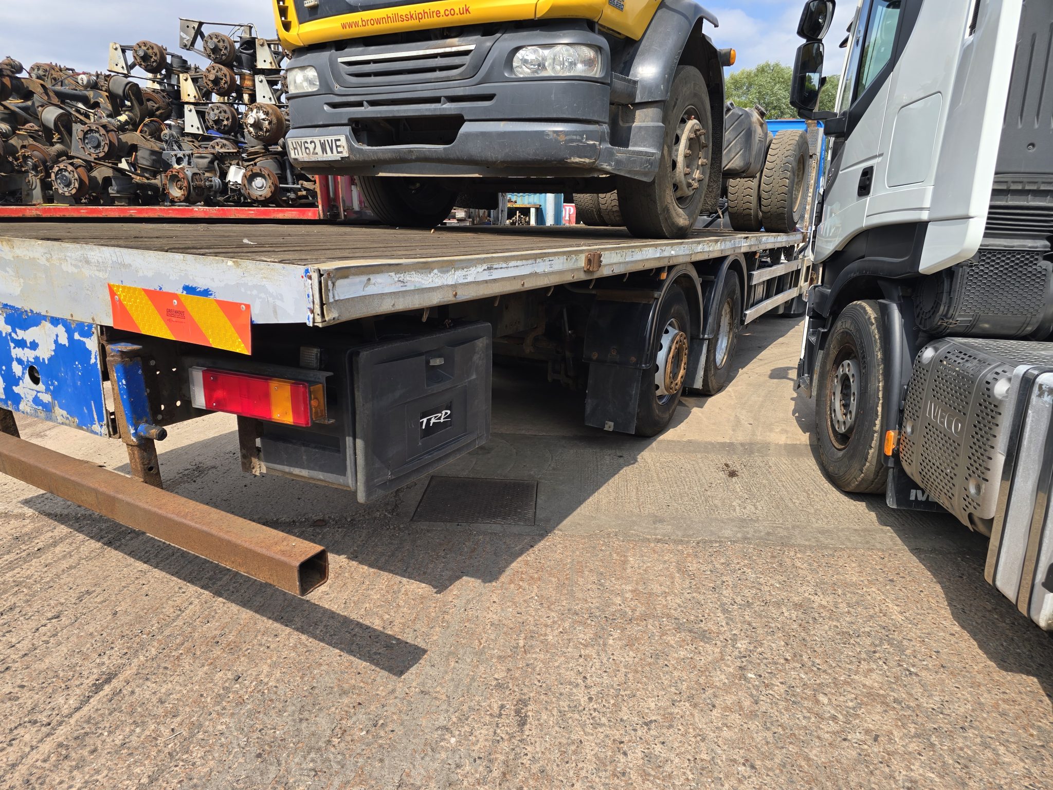 DAF CF75-310 6X2 FLATBED TRUCK - FW Thomas